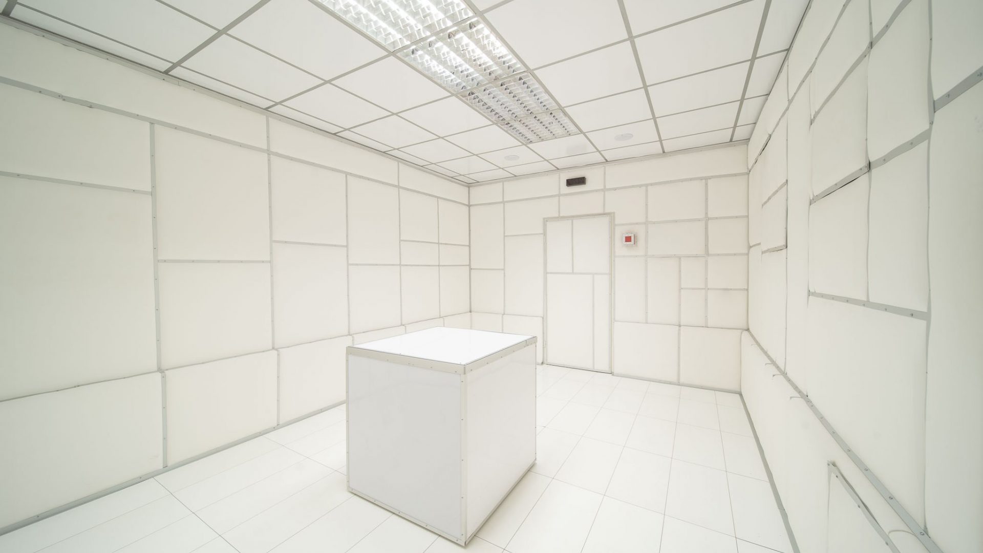 The Cube's Cabinet - Escape Room Berlin by Labyrintoom®